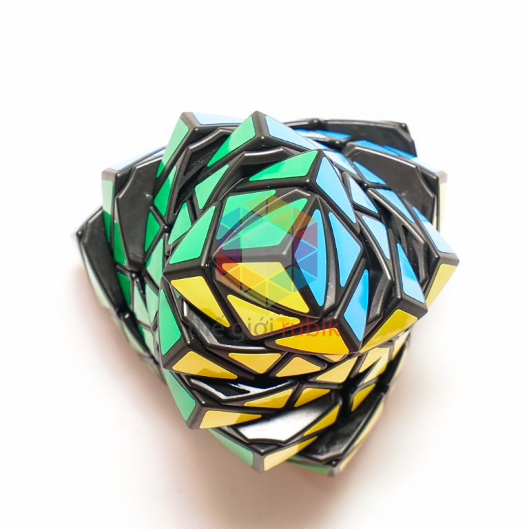 Timur Royal Pyraminx (Black) – Thế Giới Rubik