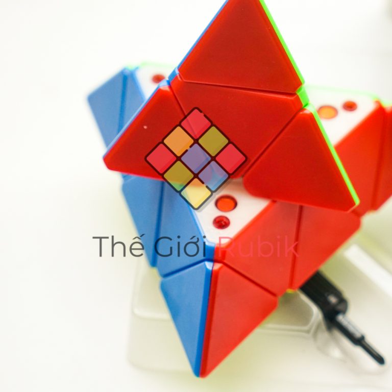 QiYi Magnetic Pyraminx (Bell) v2 (Stickerless) – Thế Giới Rubik