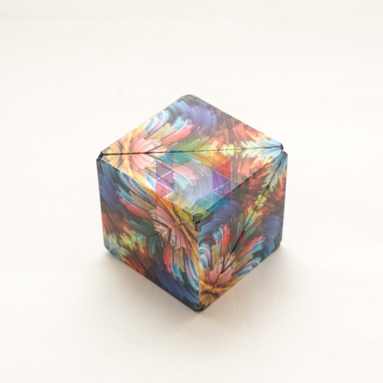 Shape shiftting cube (fire) – Thế Giới Rubik