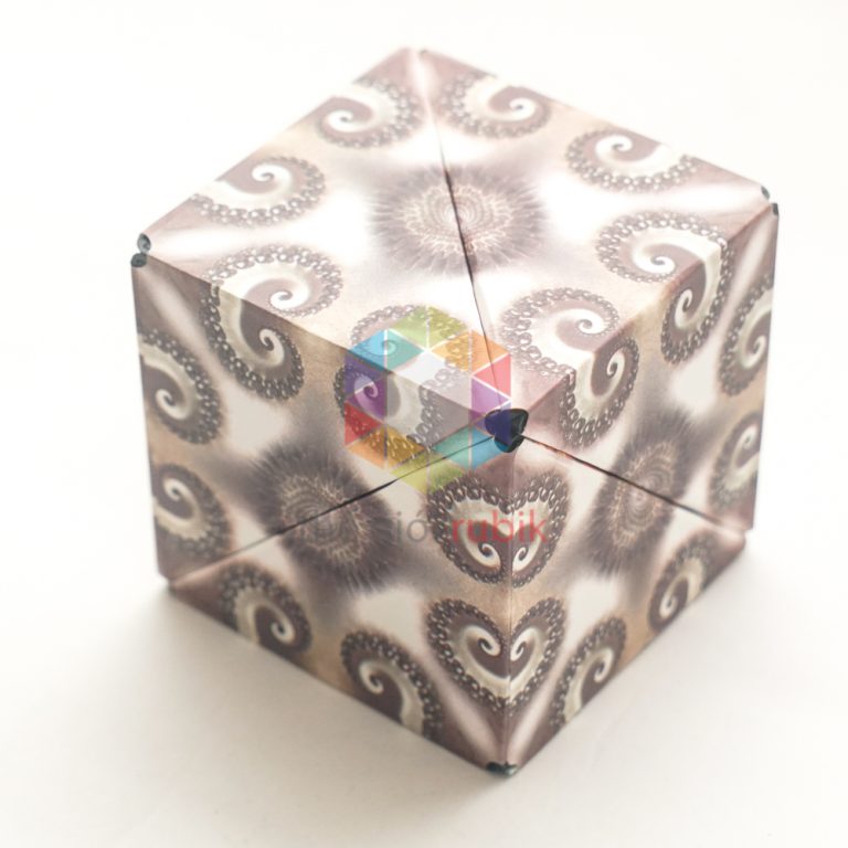 Shape shiftting cube (heart) – Thế Giới Rubik